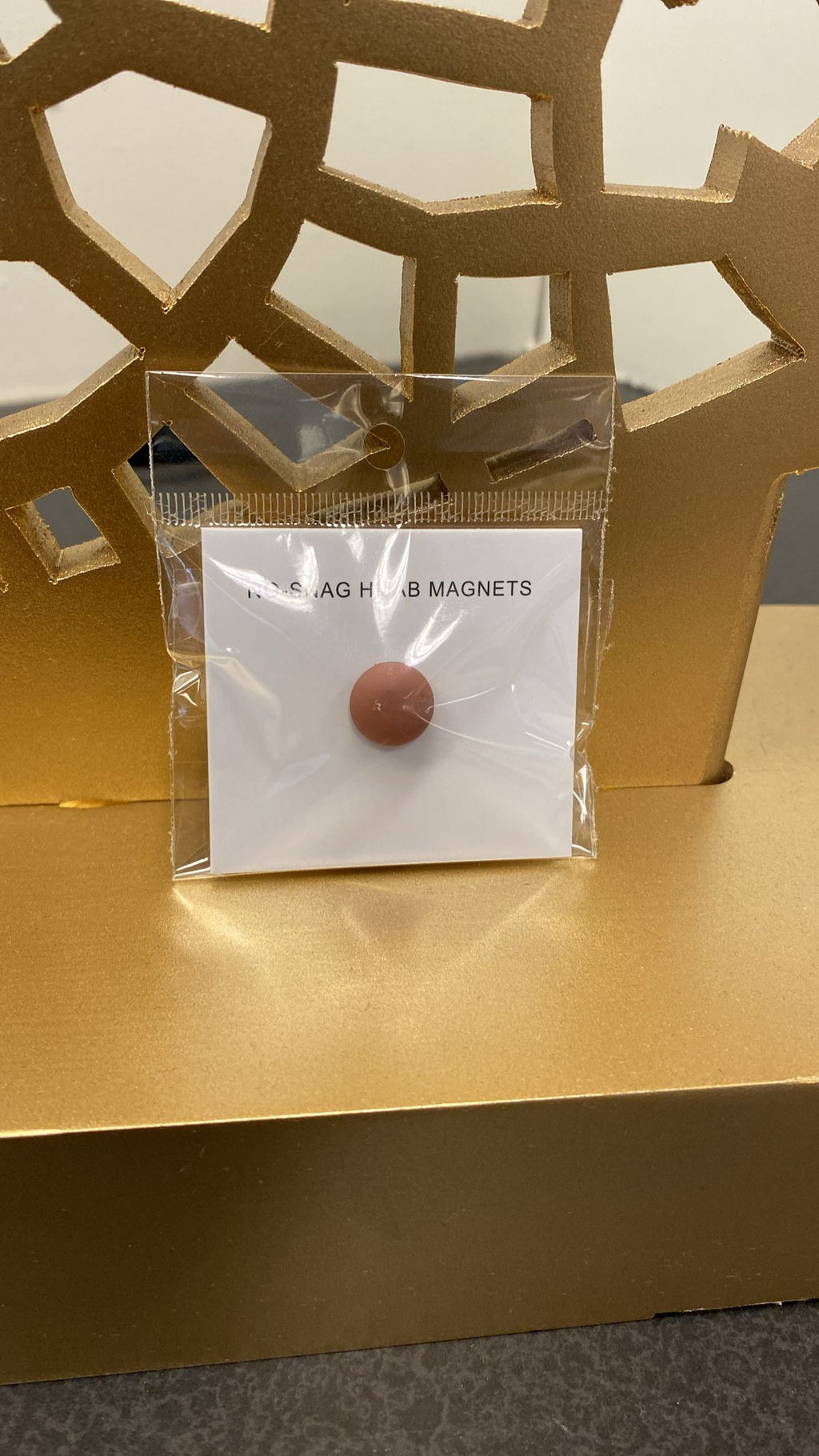 Amber Magnet Pin – The Elegance of Black